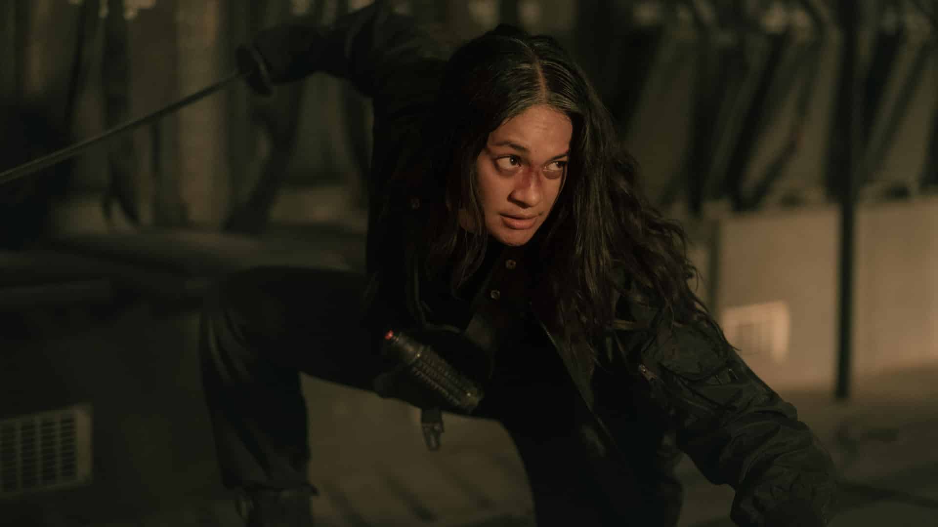 Review The Shadow Strays: Gak Sampai Bikin Sembah Sujud - Play Stop Rewatch